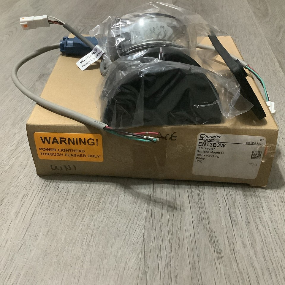 Soundoff Signal ENT3B3W LED Intersector Surface Mount Light | eBay