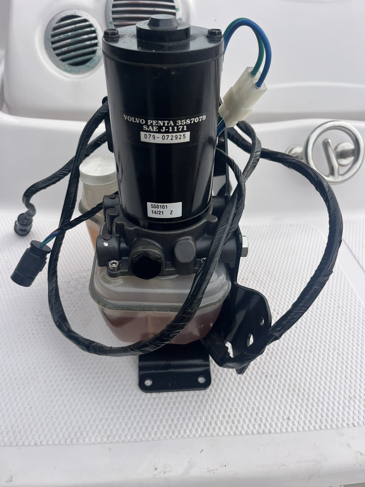 Volvo Penta 3587079 Power Trim Pump Complete Assembly for sale online ...