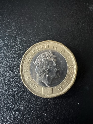2016 One Pound Bi-Metallic English Coin Elizabeth II | eBay