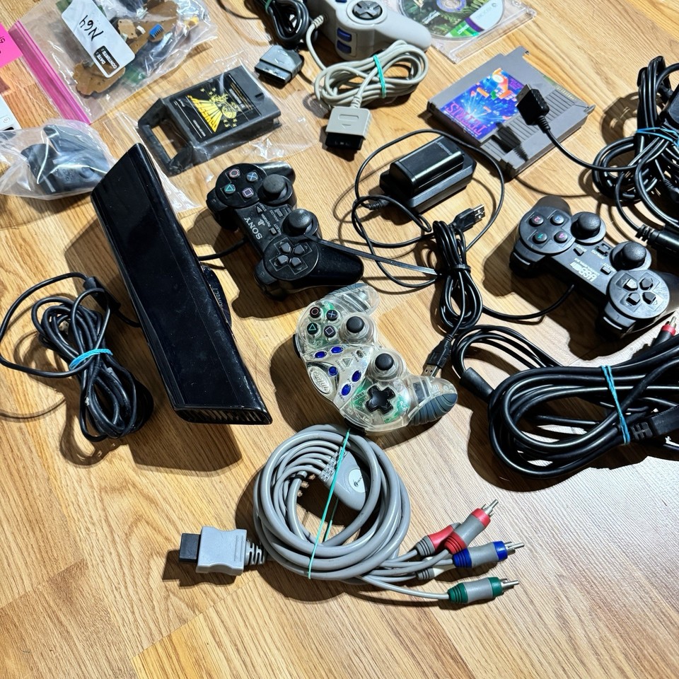 Gaming Accessories lot - Wii, PS1, PS2, Xbox 360, N64, NES, PC ...