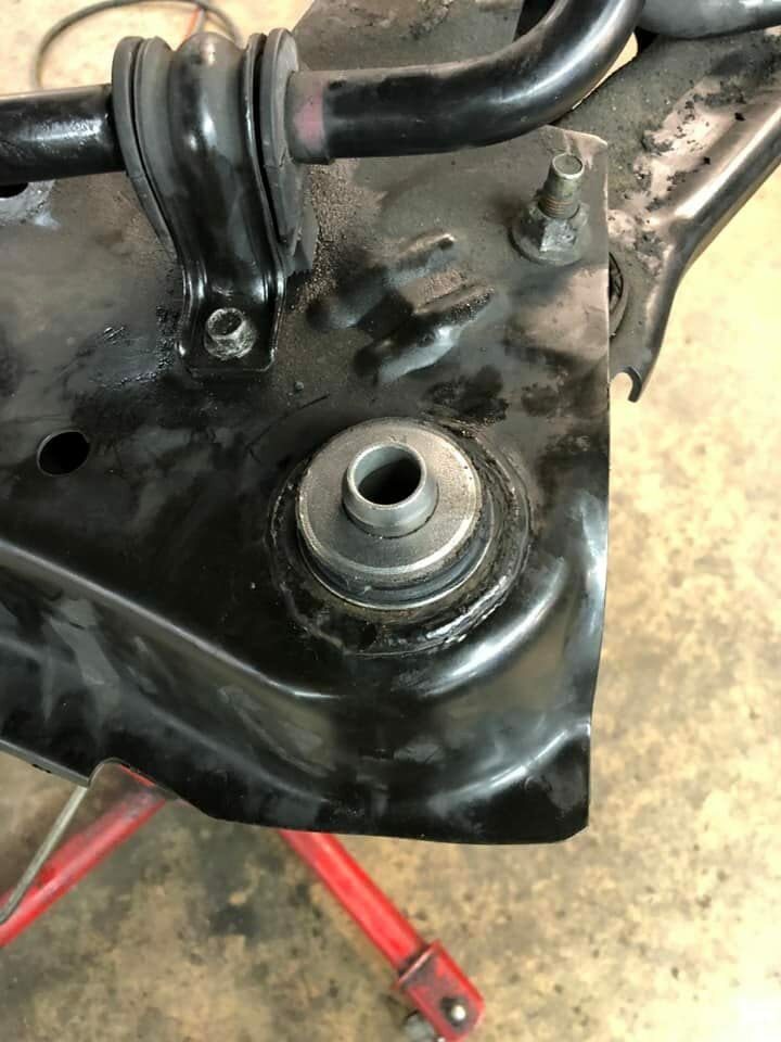 New Bushing Subframe Mount For Nissan Sentra 13-19 Versa 07-12 Tiida 07 ...