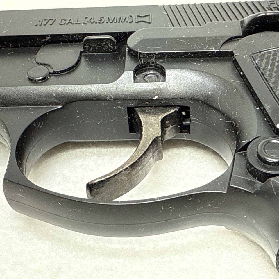 Vintage Daisy Powerline 92 .177 Caliber CO2 Barretta Air Pistol Pellet ...