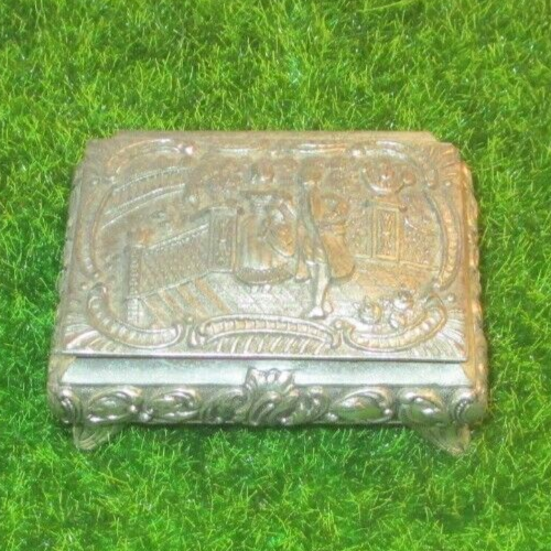 Vtg ~ 4 Footed Silver Plated Victorian Design Lined Hinged Lid Trinket ...