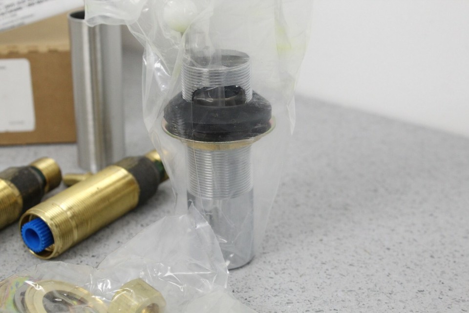 BRAND NEW Moen 69000 1/2 Inch IPS 8"-16" Centers Widespread Faucet ...