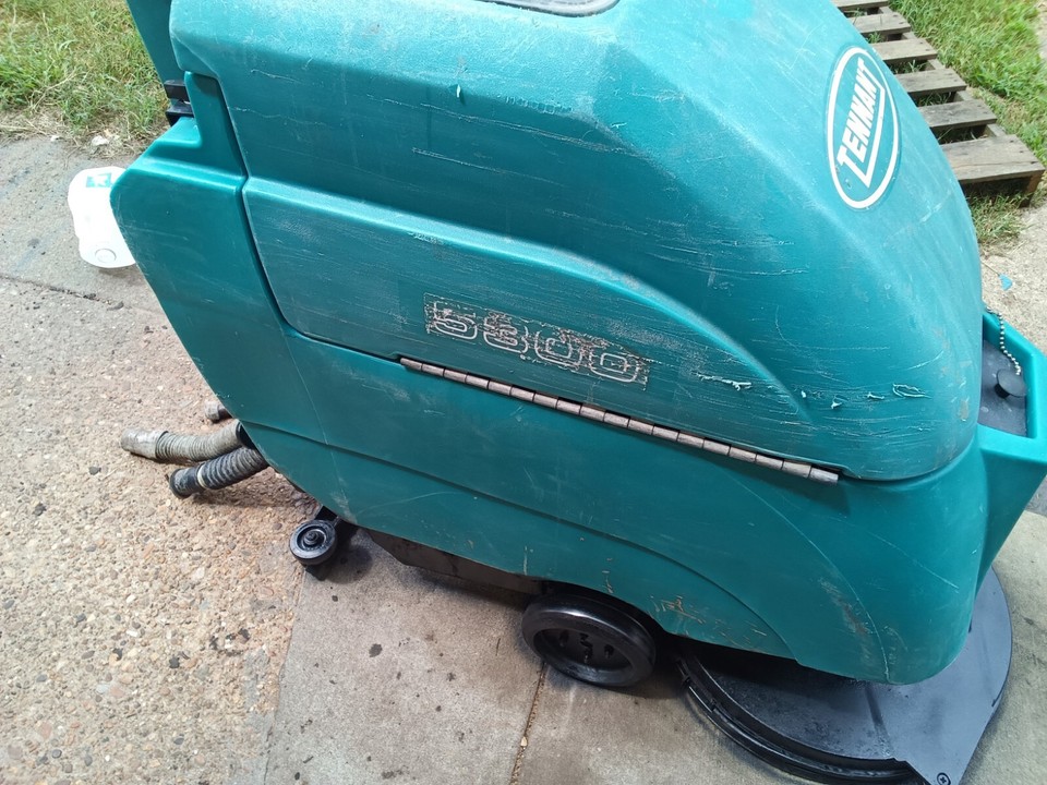 Tennant 5300 FLOOR SCRUBBER | eBay