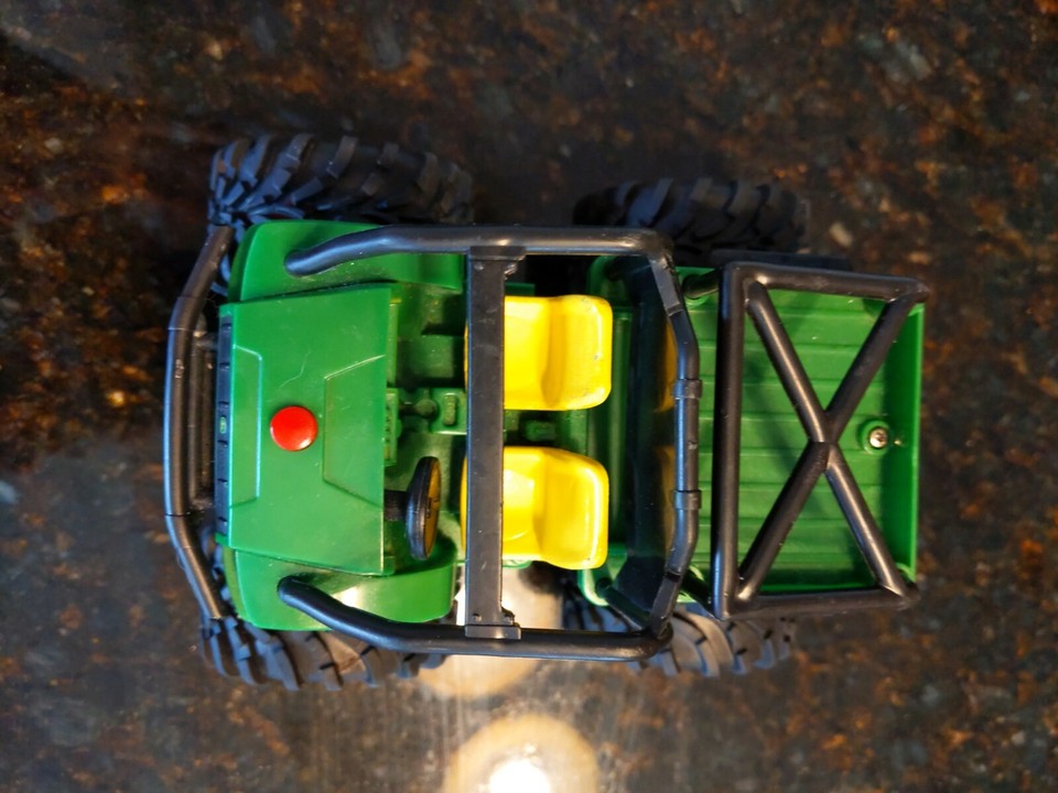 JOHN DEERE DUNE BUGGY 4X4 BATTERY OPERATED SOUND AND MOTION | eBay