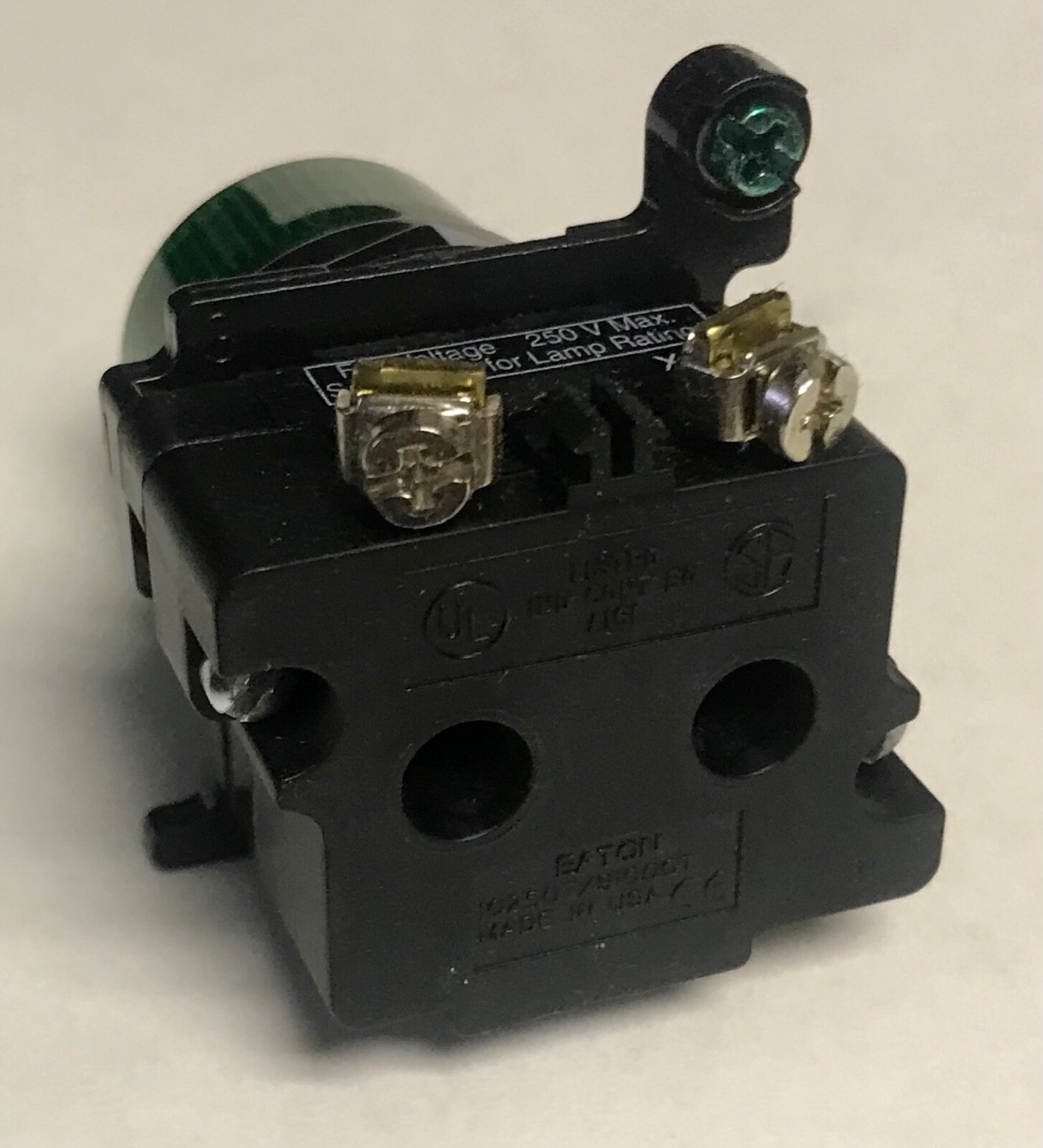 EATON E34FB197LGP2A 120 VAC Green LENS LED E34 Indicating Pilot Light ...