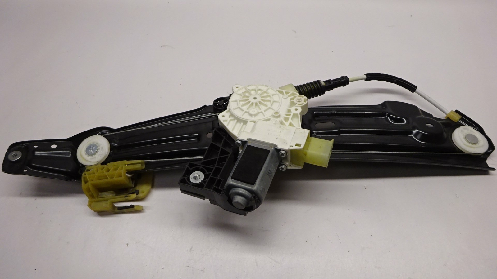 2011 BMW 5 F10 Rear Left Door Window Regulator 7182613 7208019 7208017 ...