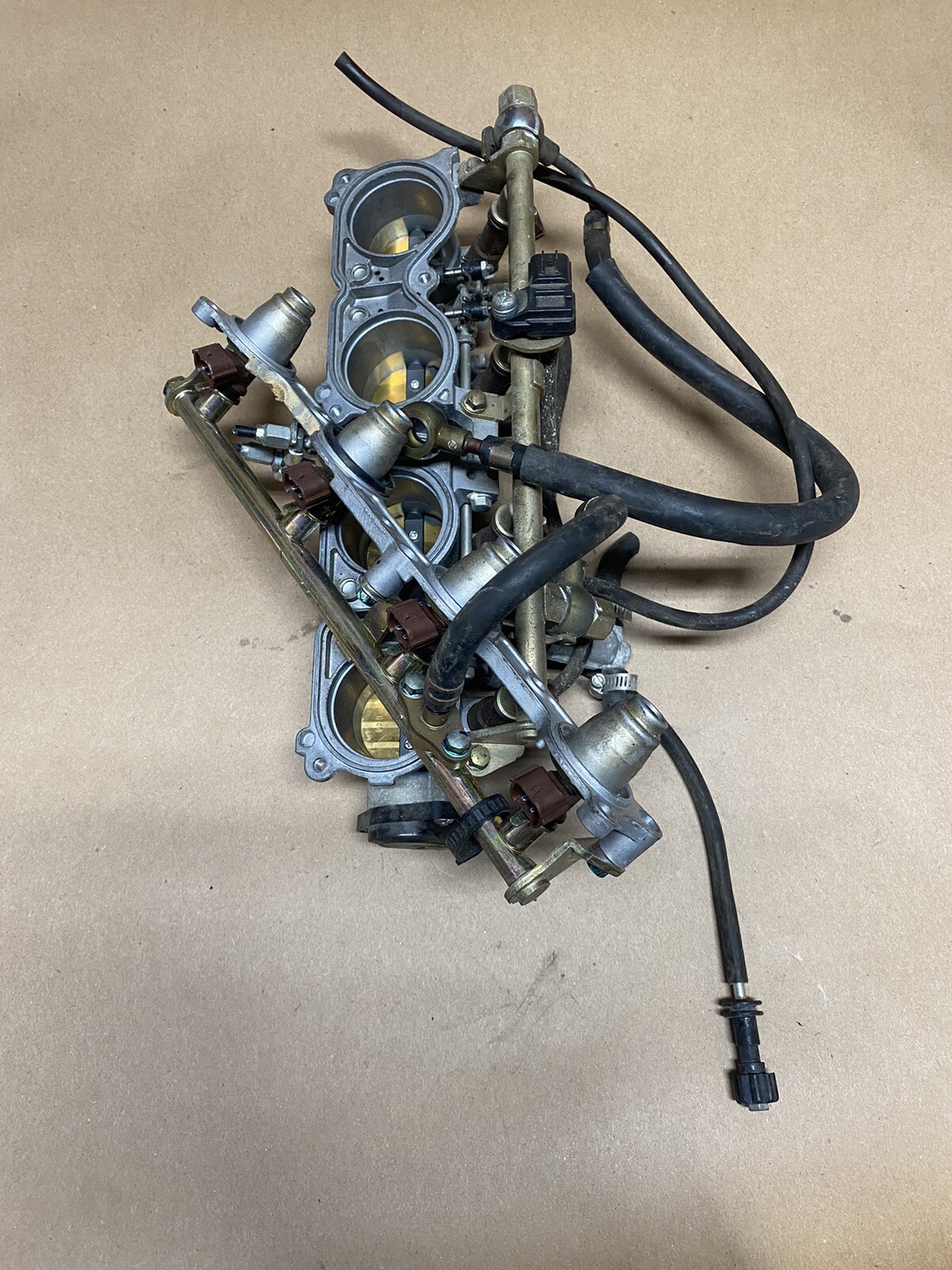 04-07 Honda Cbr 1000RR fuel injector throttle bodies OEM Complete Good ...