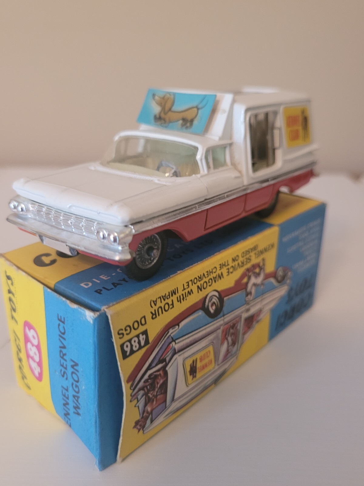 Corgi Toys 486 Chevrolet Impala Kennel Service Wagon + 4 Dogs NMIB+ | eBay