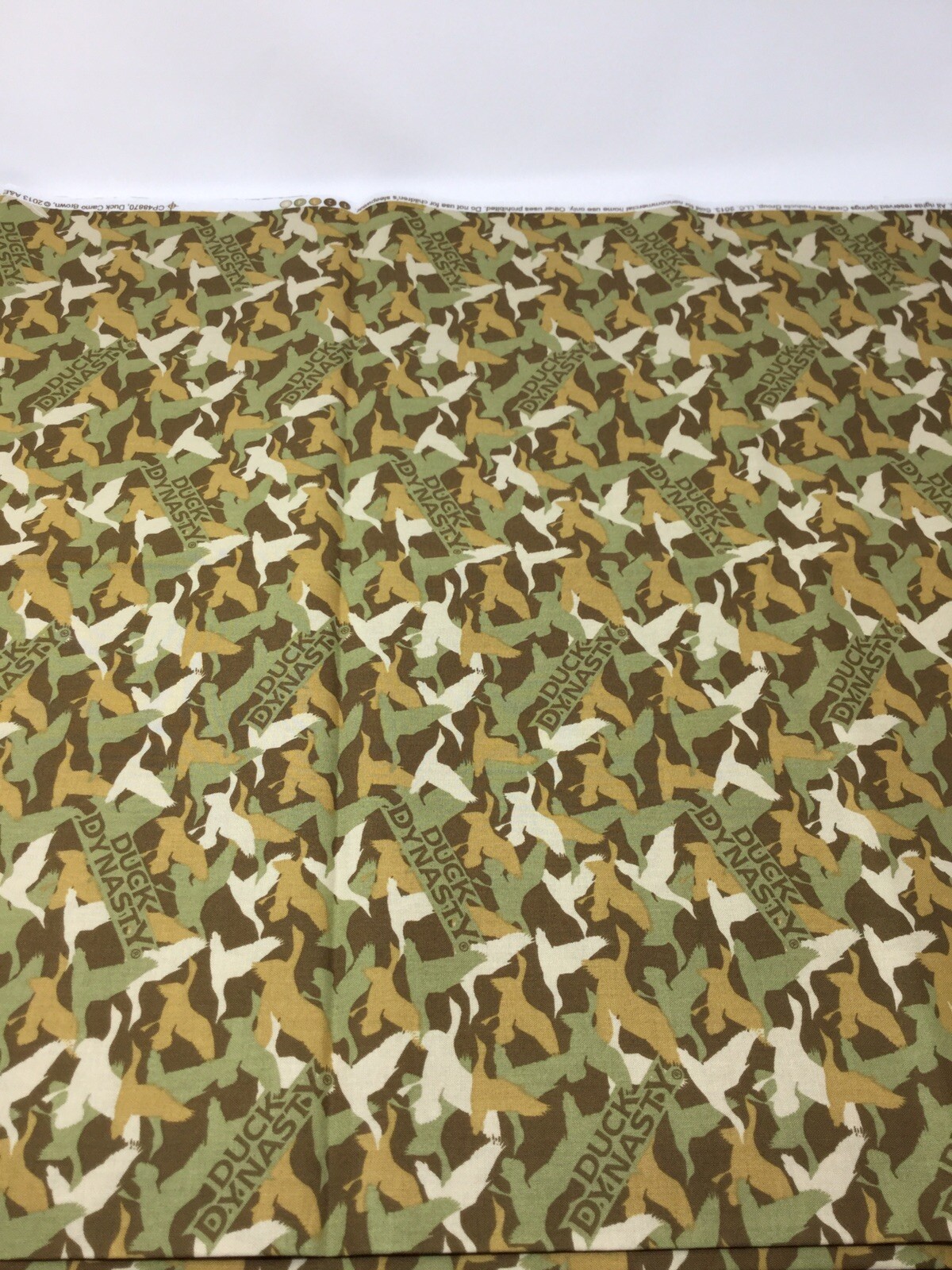 Duck Commander Camo Background