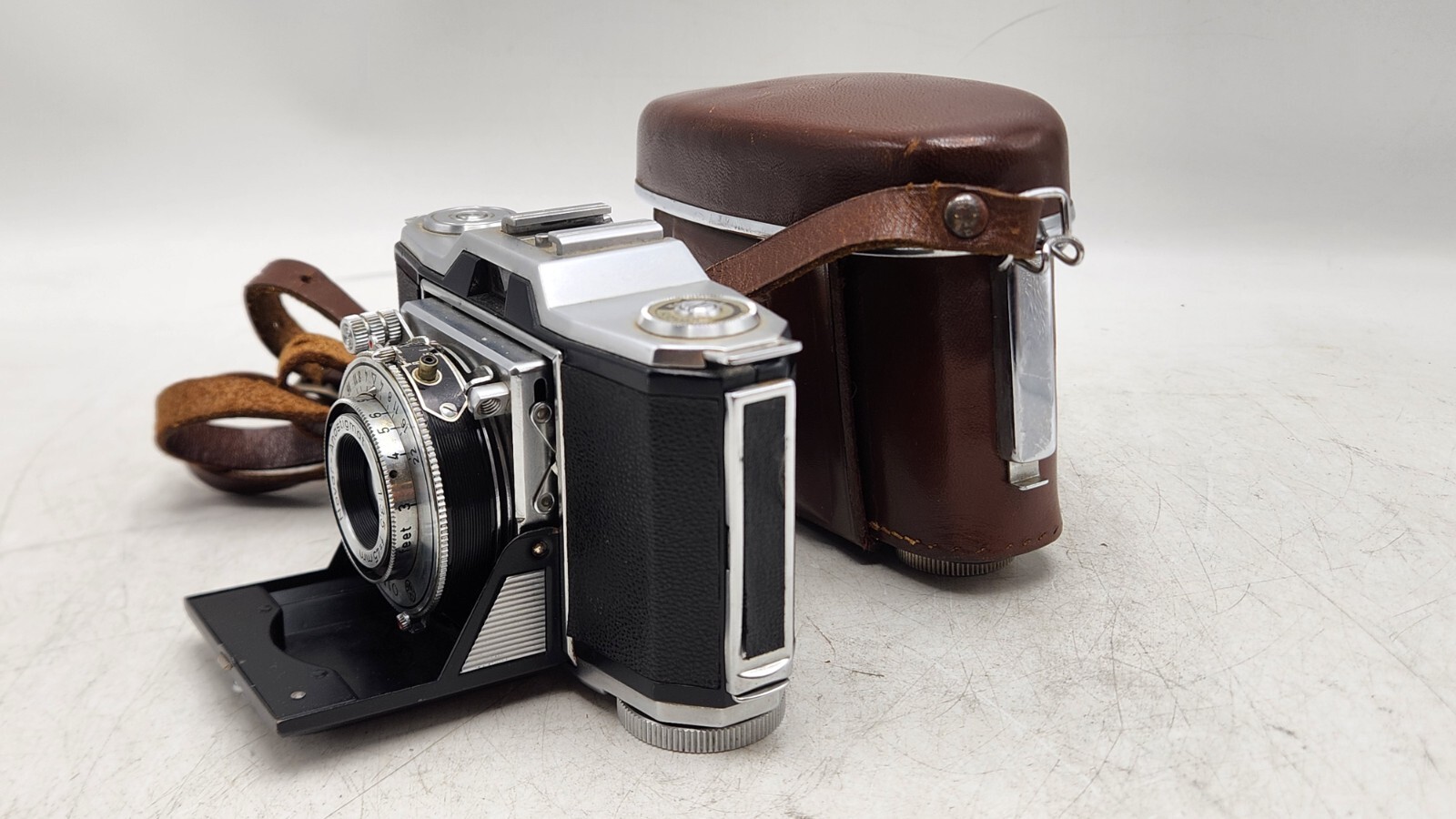 Zeiss Ikon Ikonta 35 522/24 Folding Film Camera, Novar-Anastigmat 45mm F3.5 Lens | eBay