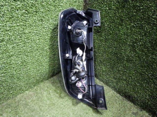 MITSUBISHI Ek space 2014 DBA-B11A Right Tail Light 8330A920 [Used ...