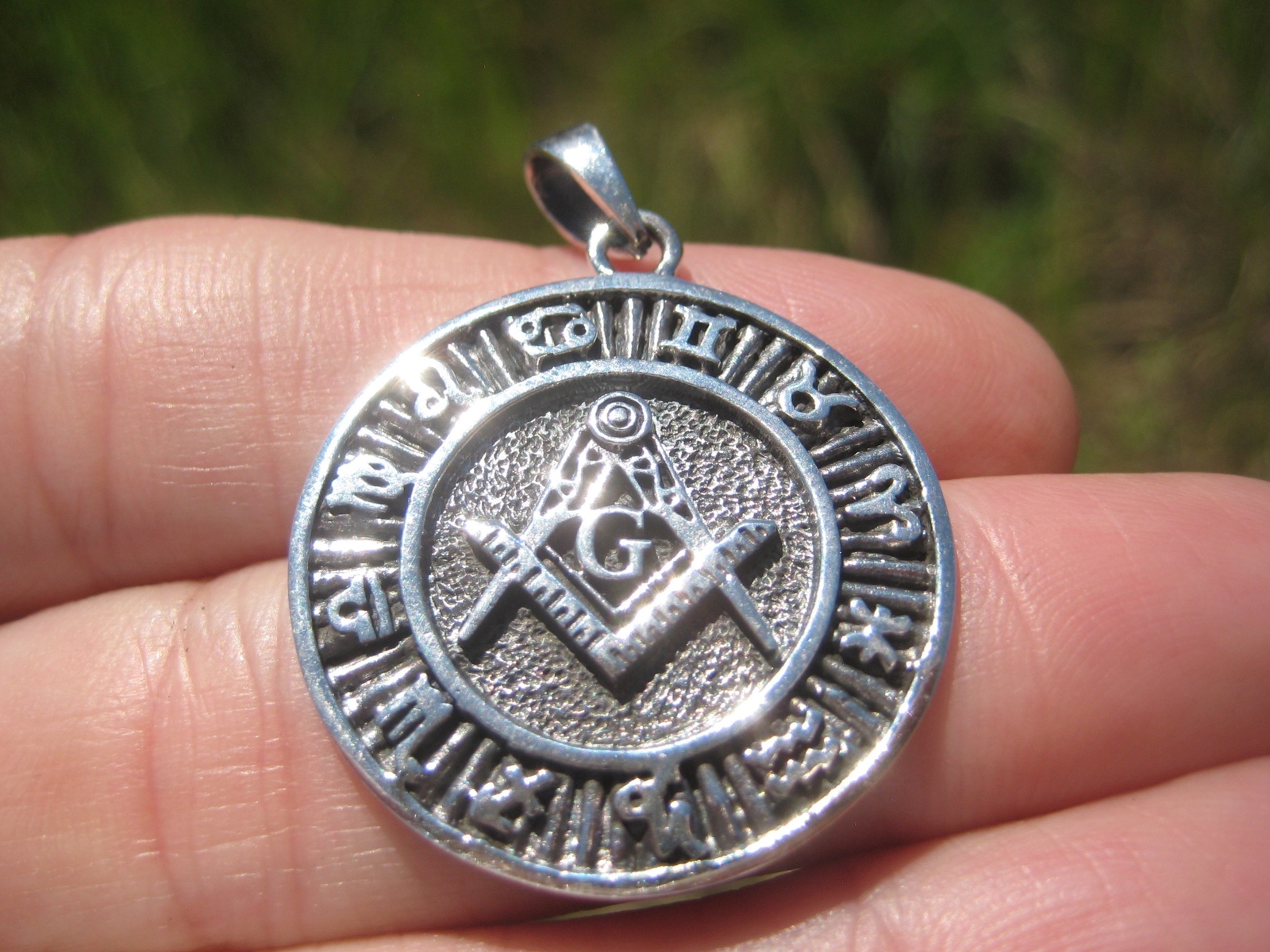 925 Silver Free Mason Masonic Zodiac Calendar Pendant Necklace Art A17 ...