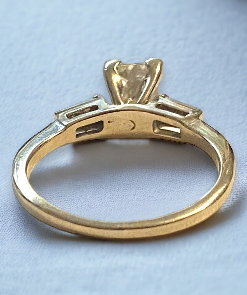 Beautiful 18k White Gold Natural Diamond Engagement Ring Size 7.5! | eBay