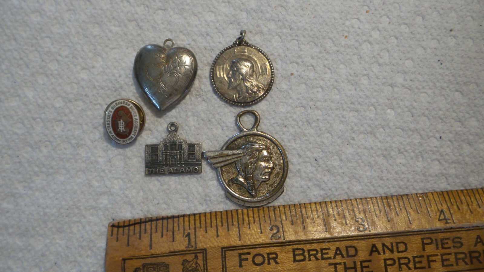 Vintage Charm, Pendant Lot Heart, Methodist,Pontiac,Alamo,IBA | eBay