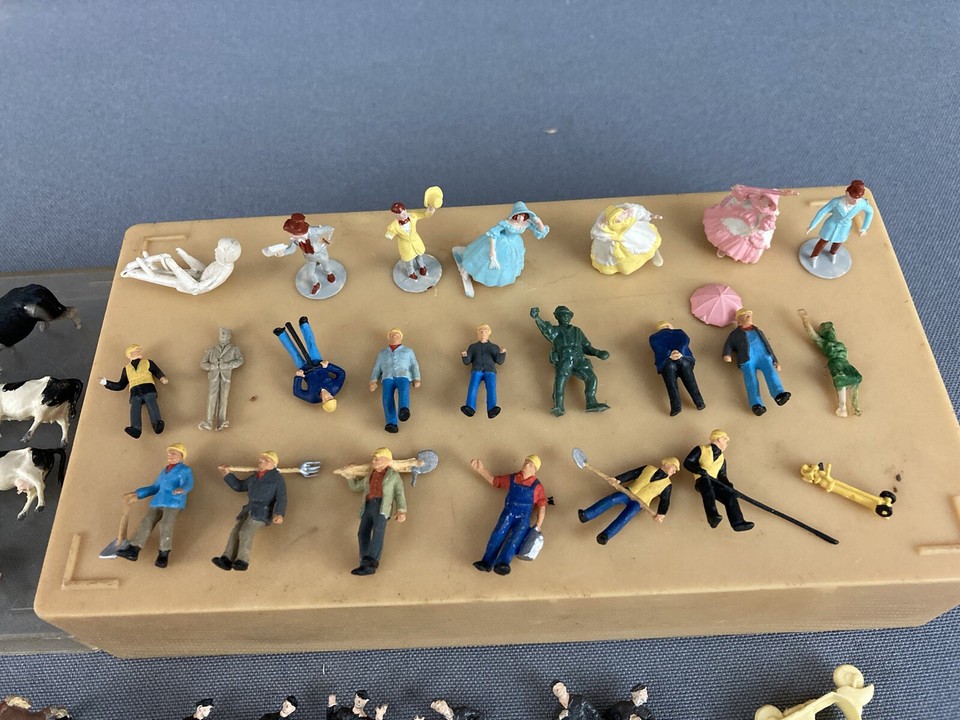 Large Assortment of HO Scale Painted People & Animal Figures 70 ...