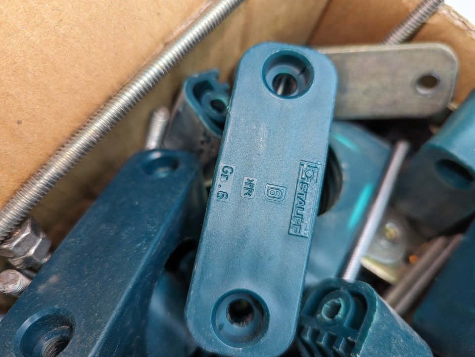 Box of STAUFF Clamp Bodies for Pipe, Hose, Conduits, Gr. 6 ...