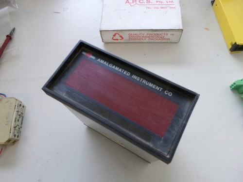 AMALGAMATED INSTRUMENTS PANEL METER - 48 x 96 - 240ac Supply -- PM6-IV ...