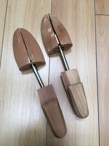Premium Women's Cedar Wood Split Toe Shoe Trees - Made in USA - Pair ...