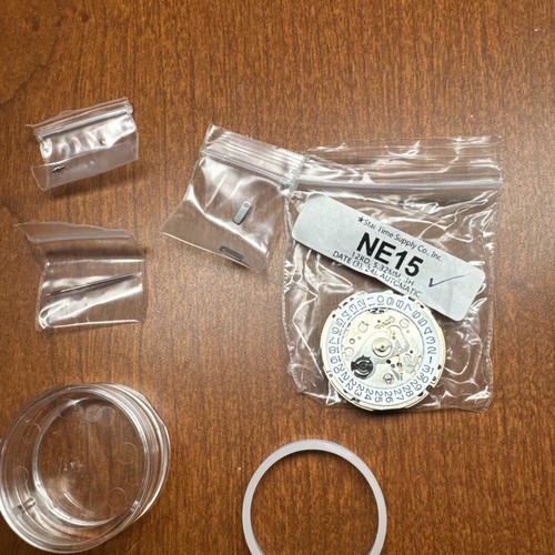 Seiko SII NE15 NE15B Automatic Watch Movement 3 Hands Date @3H NEW BUT ...