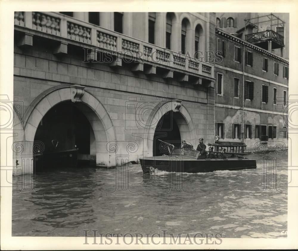 Old Venice Fire Fire At La Fenice | Italy On This Day