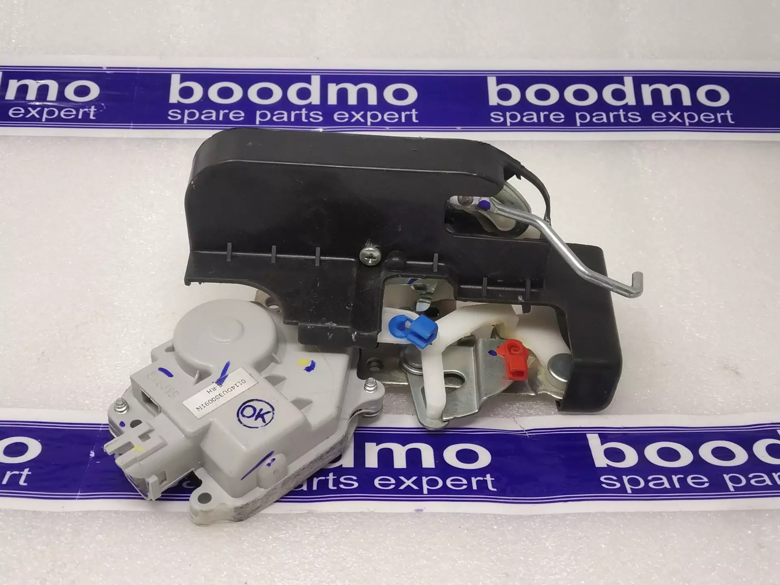 Door Lock for MAHINDRA BOLERO NEO, TUV 300, TUV 300 LWB - 0114DU300091N ...