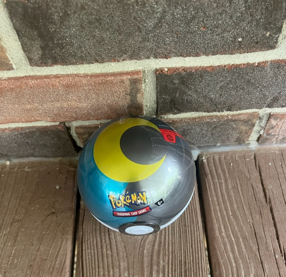 BRAND NEW-Pokemon TCG PokeBall Tin Brand New Factory Sealed [Moon ...