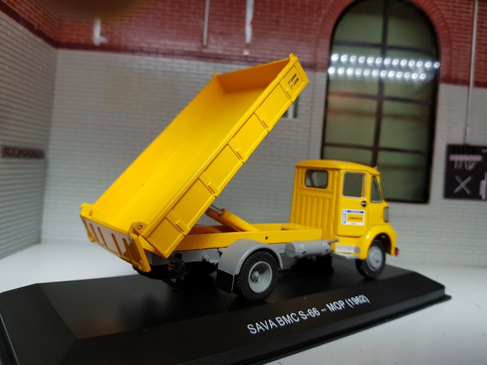 1:43 Leyland BMC FG Tipper Lorry Truck O Gauge Scale Atlas Oxford ...