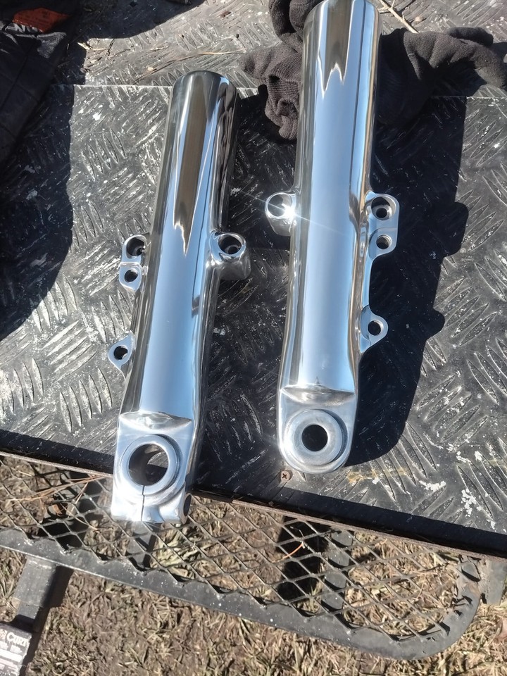 Harley lower legs front forks sliders FLH/FLT FLHR/FLHRI POLISHED 14-23 ...