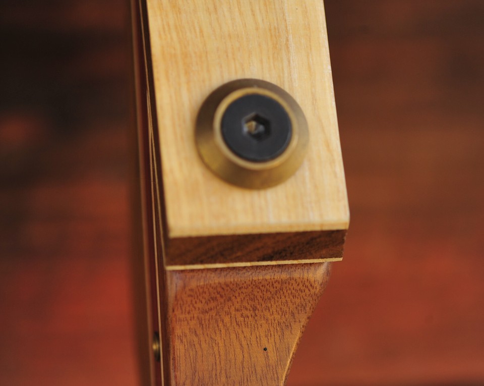 Fuse Intrepid Recurve Bow RH Draw 28" 55# 60” Takedown Pack | eBay