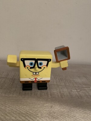 2009 SPONGEBOB Plastic Figure Burger King Toy 3.25" (8.5 cm.) SpongeBob ...