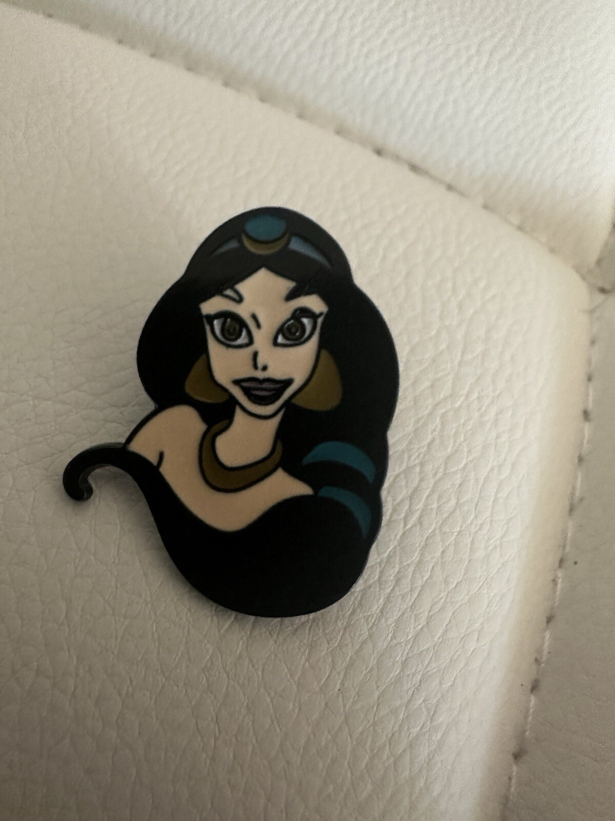 Disney Aladdin PRINCESS JASMINE Lapel Backpack Collector Enamel Pin | eBay