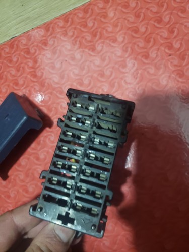 Suzuki Vitara Sideckik,escudo Geo Tracker 89-98 Fuse Box | eBay