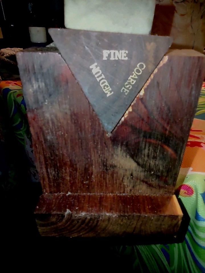 Vintage Smith's Tri-Hone Sharpening Stone System On Cedar Stand ...