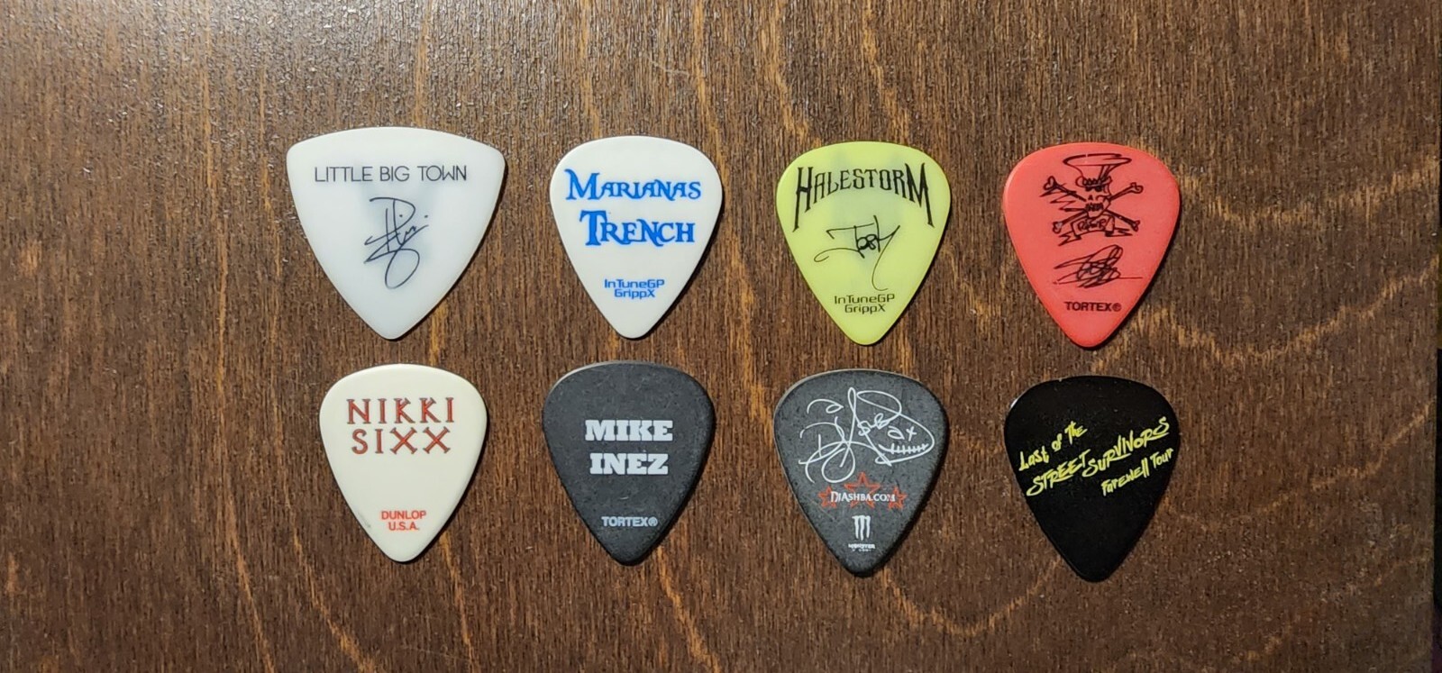 Concert Guitar Pick Collection. 8 Picks! | eBay