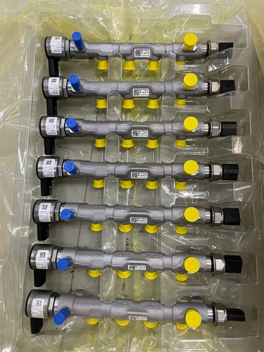 VW AUDI SKODA FUEL DISTRIBUTOR 04L130764B 04L906054 04L130089F COMPLETE ...
