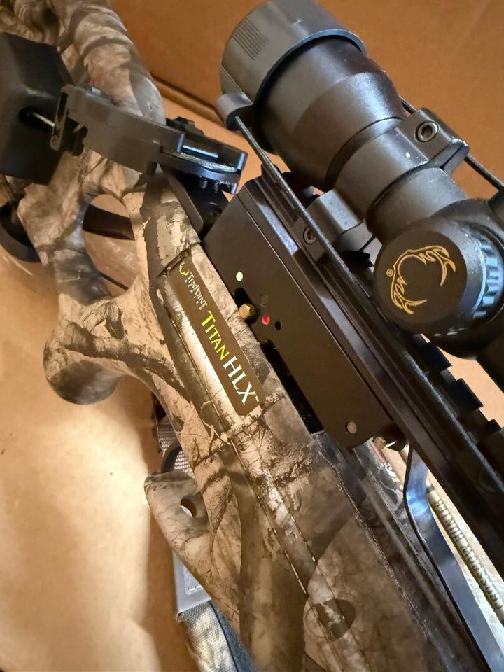 Very Nice TEN POINT TITAN HLX Crossbow Package W/ Sling-Bolts- ACUdraw ...