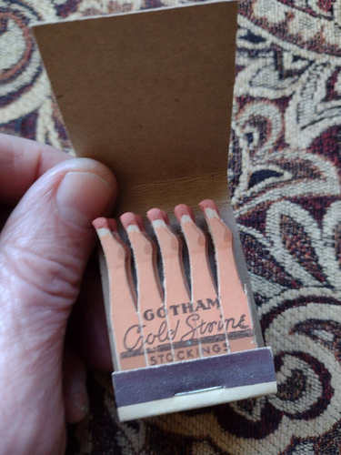 Feature Matchbook Gotham Gold Strine Stockings Full Unstruck | eBay