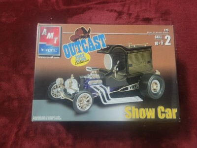 AMT Ertl 31840 Outcast Show Car 2002 Toy Fair Exclusive Plastic Model ...