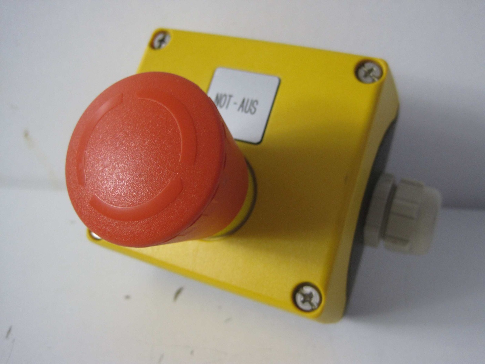 SIEMENS Not-Aus-Taster Not Aus Taster im Gehäuse 3SB3801 3SB3801-0DG3 ...