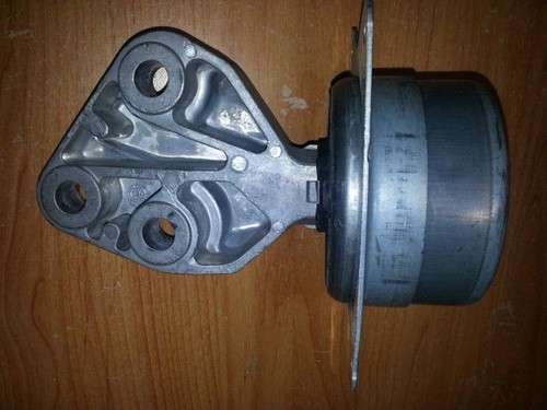 NEW 2013 CHEVROLET MALIBU 2.5 LITER CENTER TRANSMISSION MOUNT 13312102 ...