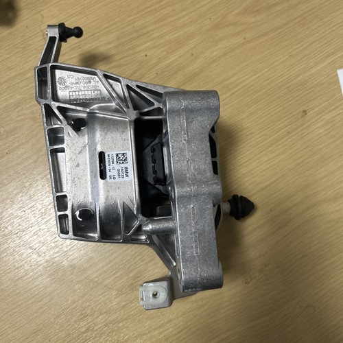 BMW X1 U11 2025 Right Driver Side Engine Mount 172768-10 | eBay UK