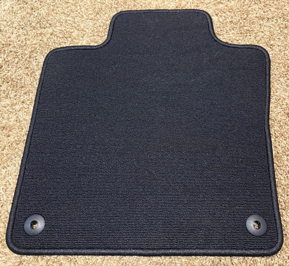 Volvo XC60 OEM black carpet Floor Mats 2018 - 2025 New Open Pkg ...