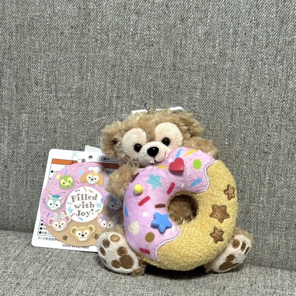 Duffy Plush Badge Duffy & Friends Filled with Joy! Tokyo Disney Doll ...