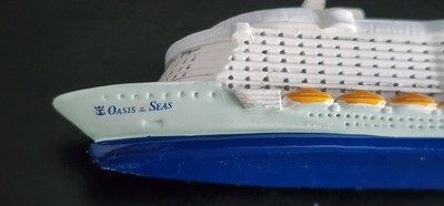 Royal Caribbean Cruise Lines Oasis Of The Seas Minature Ship Replica ...