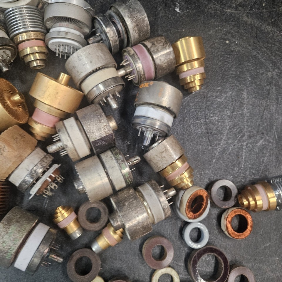 Large Lot of Metal Eimac Vacuum Tubes 4CX250B 4X250B 6322 6979 6122 ...