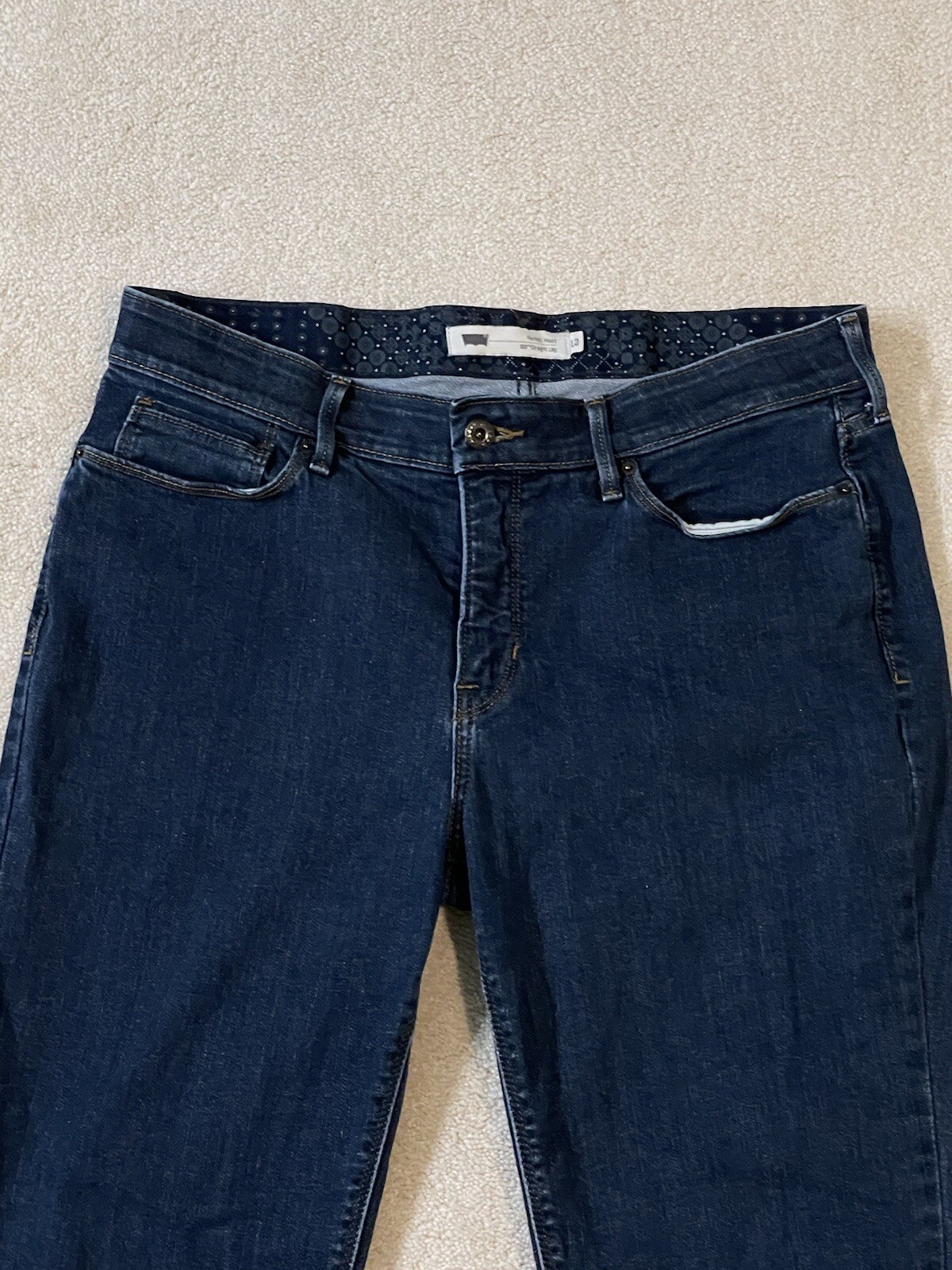Levis 525 Perfect Waist Straight Leg Jeans Womens Size 12 Dark Wash