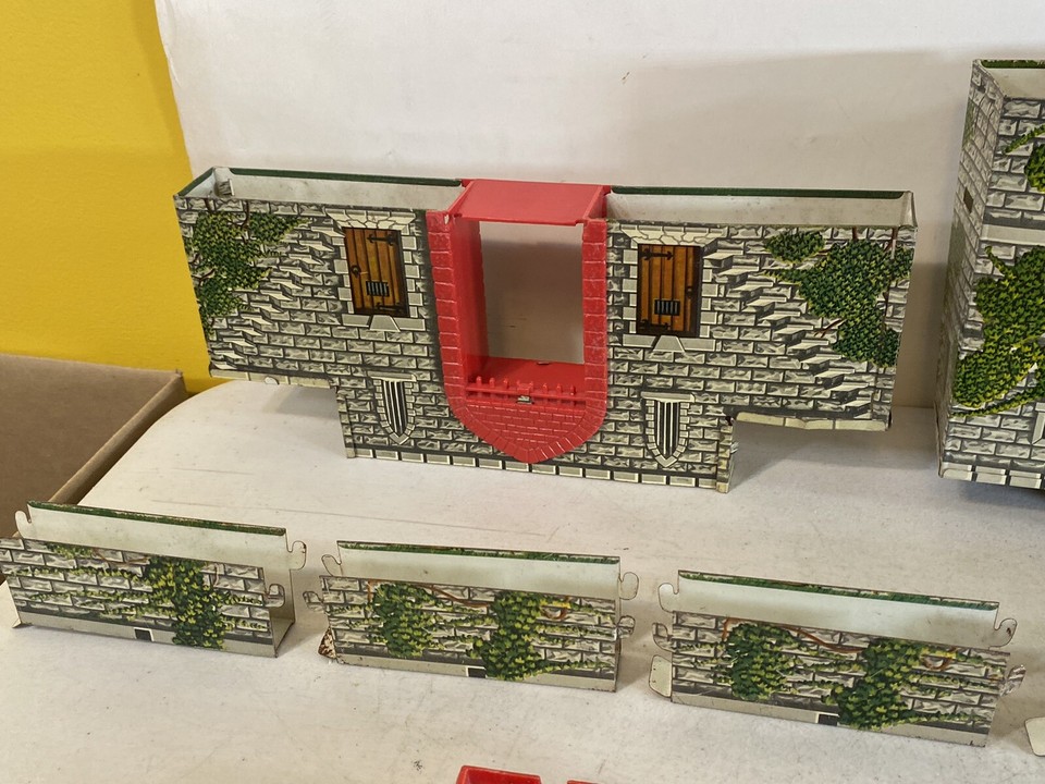 rare Marx Prince Valiant Castle Fort Vintage Playset orig box 62S13 | eBay