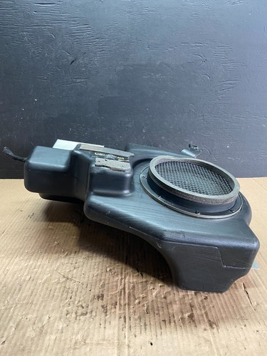 2010 to 2019 Lincoln MKT Subwoofer Speaker W/ Radio Audio Amplifier ...